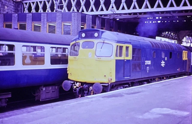 CLASS 27 Train 35mm Colour Slide-27036 - See note- £2.30 - PicClick UK