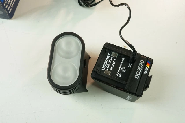 LAMPE VIDÉO UNOMAT DC 2020 twin batterie 20/40 watts halogène vintage W-2355 EUR 4,28 - PicClick FR