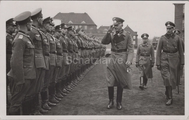 FOTO, WK2, OFFIZIER nimmt die Parade ab (MJ-151) EUR 4,90 - PicClick DE