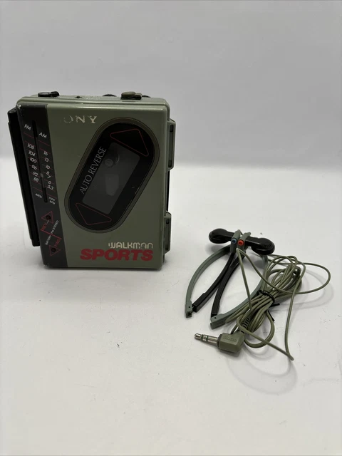 RARE GREY SONY Sports Walkman WM-F75 Radio/Cassette Player +Earphones ...