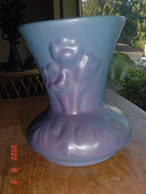 VINTAGE VAN BRIGGLE Art Pottery Vase Signed By Hilde Manuszak EUR 32,86 ...