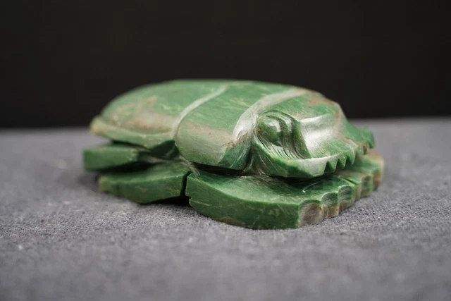 SCARABÉE DE JADE : symbole de renouvellement et de protection EUR 556 ...