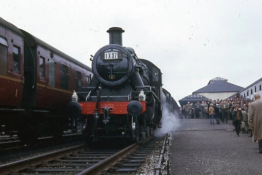 ORIGINAL COLOUR SLIDE of 46426 LMR steam loco £4.99 - PicClick UK