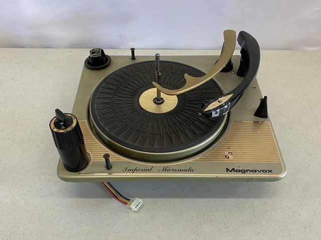 VINTAGE MAGNAVOX IMPERIAL Micromatic Stereo 4 Speed Turntable 1960's ...