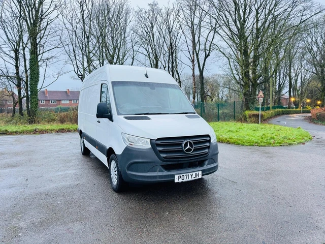 2021 MERCEDES-BENZ SPRINTER 3.5t H2 Progressive Van PANEL VAN DIESEL ...
