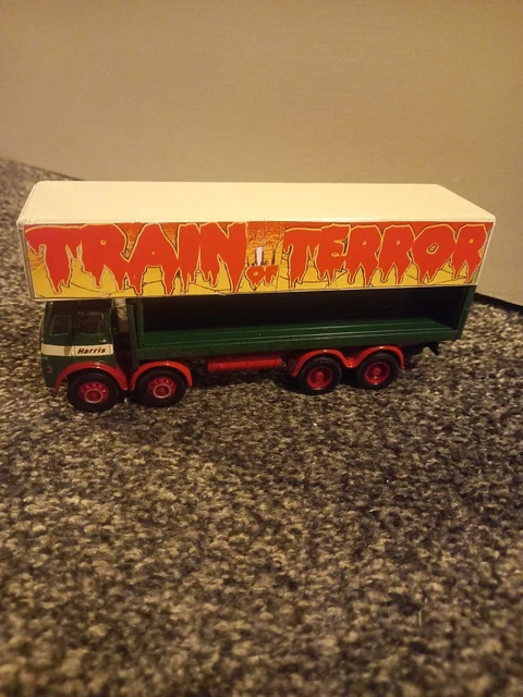 CORGI SHOWMANS FAIRGROUND code 3 lorry 1:50 £19.99 - PicClick UK