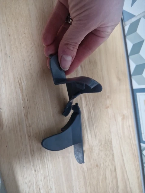 HOTPOINT MODEL FFU3D1X replacement Hinge Covers £8.99 - PicClick UK