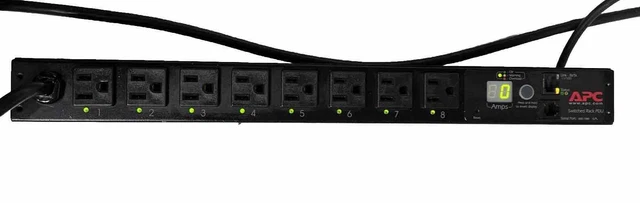 APC AP7900 SWITCHED Power Distribution Unit (PDU) 1U Rack Mount 8 ...