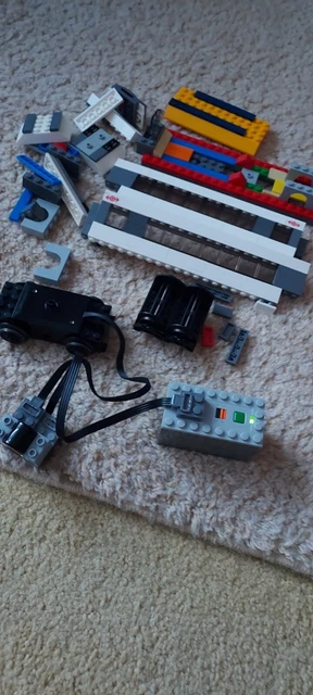 LEGO TRAIN MOTOR Battery Box An Ir Unit + Parts Of A Train £18.00 ...