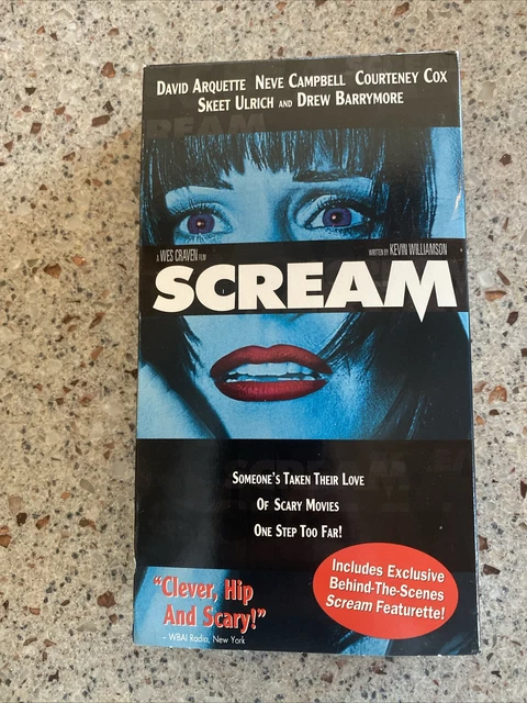 VTG 1996 SCREAM VHS Blue Variant Horror Movie Courtney Cox Wes Craven ...