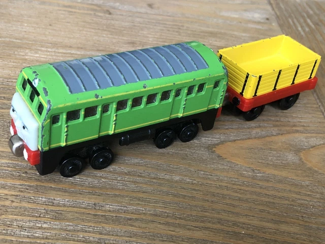 THOMAS TANK ENGINE: DAISY the Diesel Railcar Green & Yellow Wagon ...