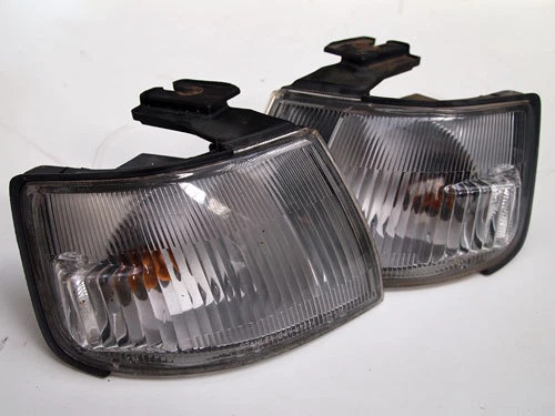 MAZDA BONGO / Ford Freda Pair Front Indicator Lights (1994-1999) $39.98 ...