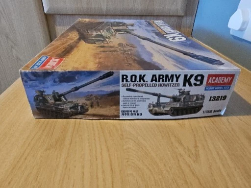 MODEL TANK R.O.K. Army K9 Self-Propelled Howitzer 1/35 Academy [L6] £31 ...