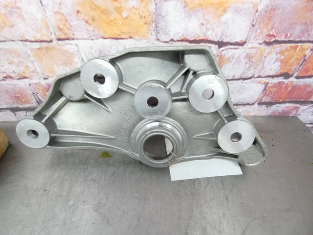 MERCEDES-BENZ OM642 SUPPORT carter huile capsule de bruit A6420140500 ...