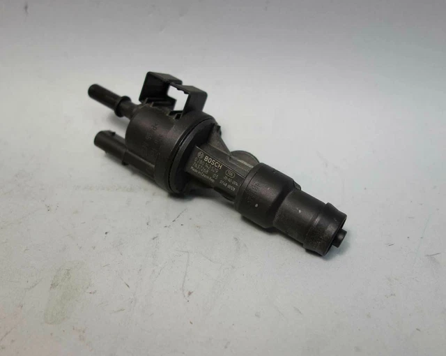 2014-2017 BMW I01 i3 Rex Range Extender Gas Engine Fuel Tank Breather ...