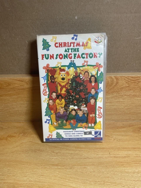 CHRISTMAS AT THE Fun Song Factory On VHS Video Cassette Tape £14.99 ...
