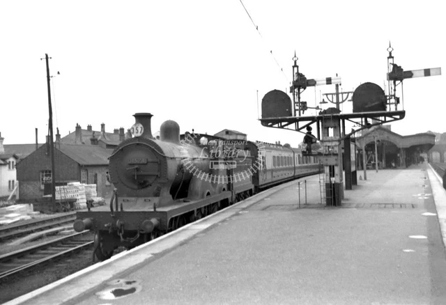 PHOTO BR British Railways Steam Locomotive Class D 31574 at Ashford £1. ...