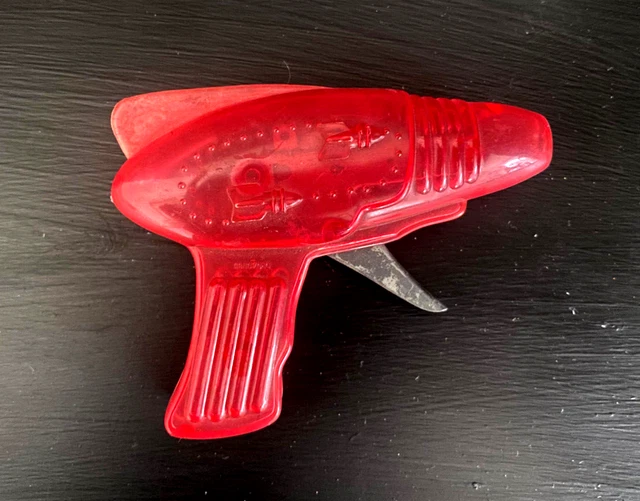 VINTAGE TINPLATE AND Plastic Space Toy Ray Gun With Sparking Friction ...
