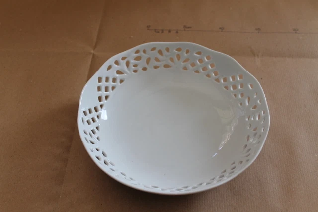 PORCELLANA - COPPETTA TRAFORATA - D18xH5cm EUR 9,00 - PicClick IT