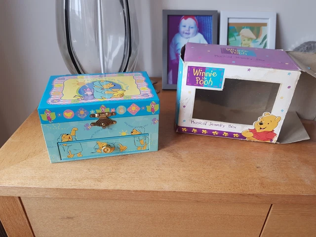 DISNEYS WINNIE THE Pooh And Friends Jewelry Box/Music Box EUR 17,24 ...
