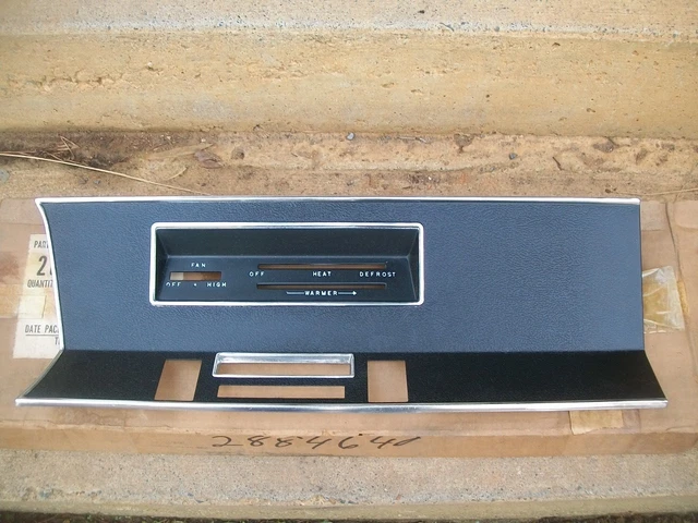 NOS MOPAR 1969 69 Plymouth Valiant Signet Radio Heater Dash Bezel EUR ...