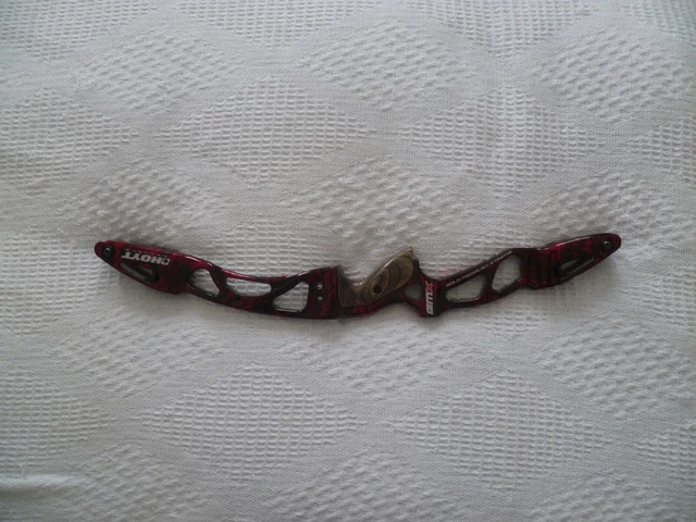 HOYT GMX 25& Riser with ILF, (international limb fitting), L/H red and ...