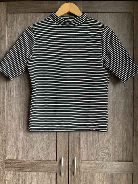 H&M DIVIDED BLACK & White Stripe Rib Fabric Short Sleeve Round Neck Top ...