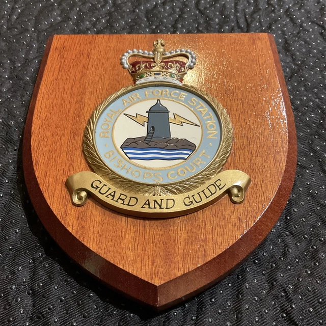 VINTAGE ROYAL AIR Force Station BISHOPS COURT Mess Wall Plaque/Shield ...