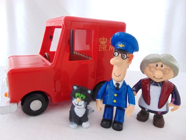 POSTMAN PAT, MRS Goggins & Jess The Cat With Push Along Friction Royal ...