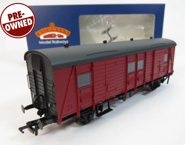 OO GAUGE BACHMANN 39-526 Ex-Southern PMV Parcels & Miscellaneous Van BR ...