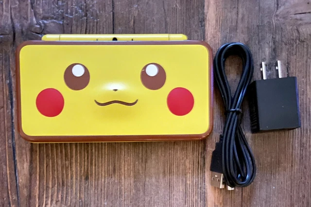 NEW NINTENDO 2DS XL Pokémon Pikachu Edition Console GAMESTOP ...