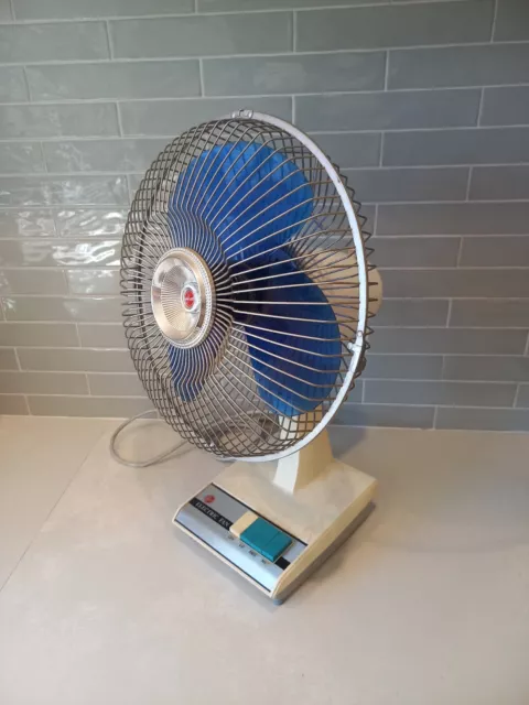 VINTAGE RETRO HOOVER Oscillating Electric Fan Blue & White 70s 80s ...