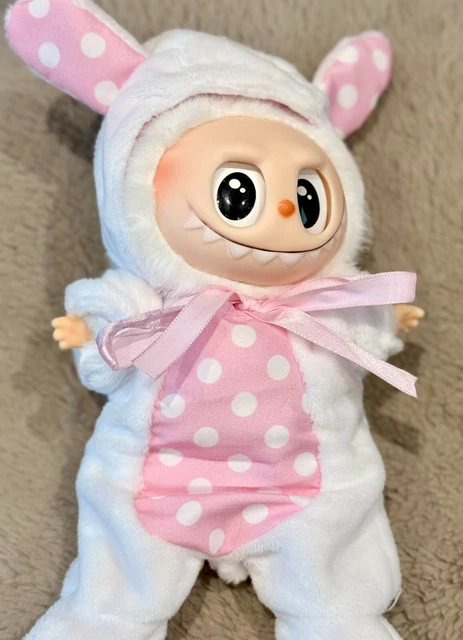 ORIGINAL LABUBU MUÑECO llavero diseño especial CON ROPA pijama conejito ...