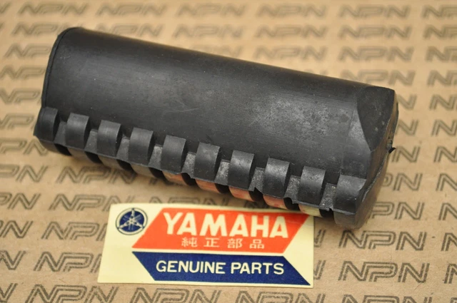 NOS YAMAHA TX650 XS1 XS2 Foot Peg Rest Step Rubber Cover 256-27413-00 ...