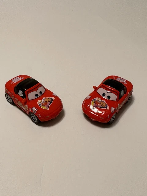 MIA + TIA MOVIE MOMENTS #95 RED CAR Disney Pixar Cars 1:55 Diecast SEE ...