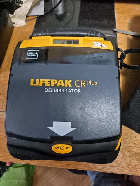 LIFEPAK CR PLUS AUTOMATED external defibrillator (AED), For Training ...