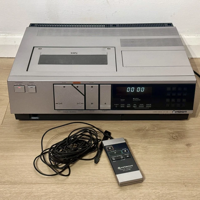 VINTAGE HITACHI VT-11E Top-Loading VHS VCR Video Recorder - Powers On ...