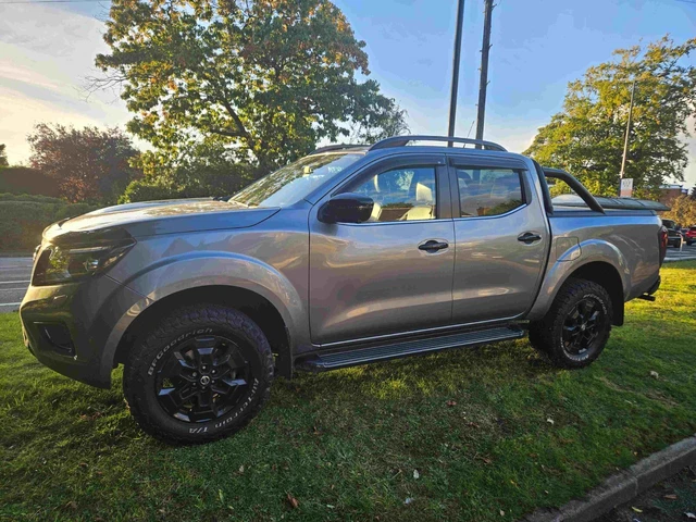 2021 NISSAN NAVARA Double Cab Pick Up N-Guard 2.3dCi 190 TT 4WD ...