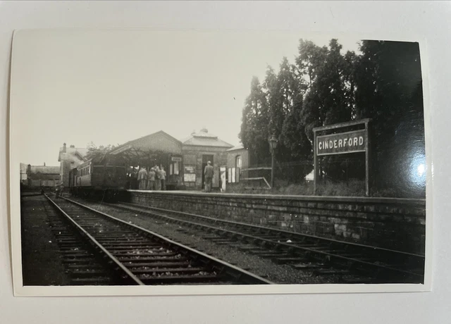 RAILWAY LOCOMOTIVE PHOTOGRAPH- Cinderford Station - A889 EUR 4,11 ...