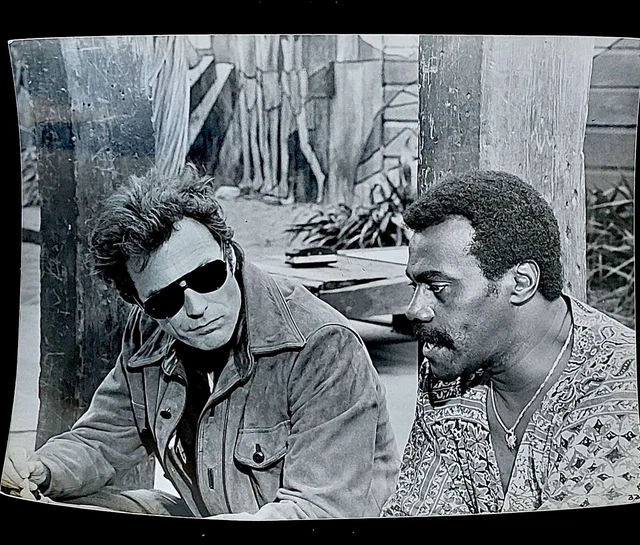 THE ENFORCER (1976) Clint Eastwood "Dirty Harry" Albert Popwell PRESS ...