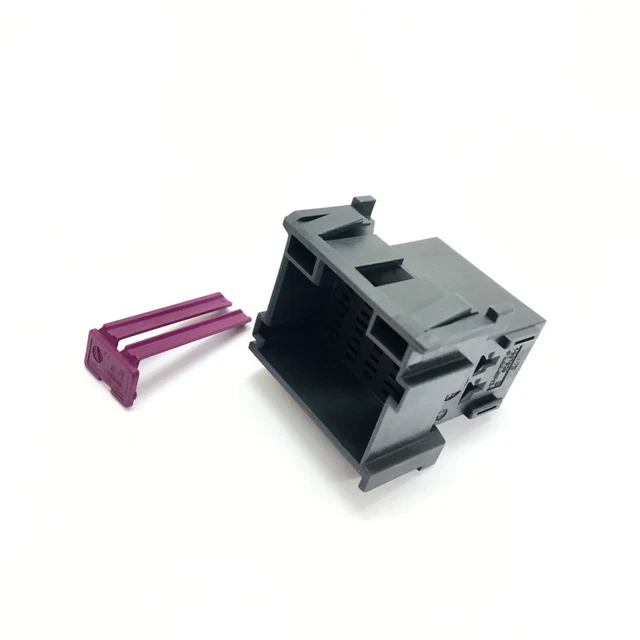 GENUINE MERCEDES-BENZ TRUCK Plug Housing 15-pole Actros Axor Atego ...