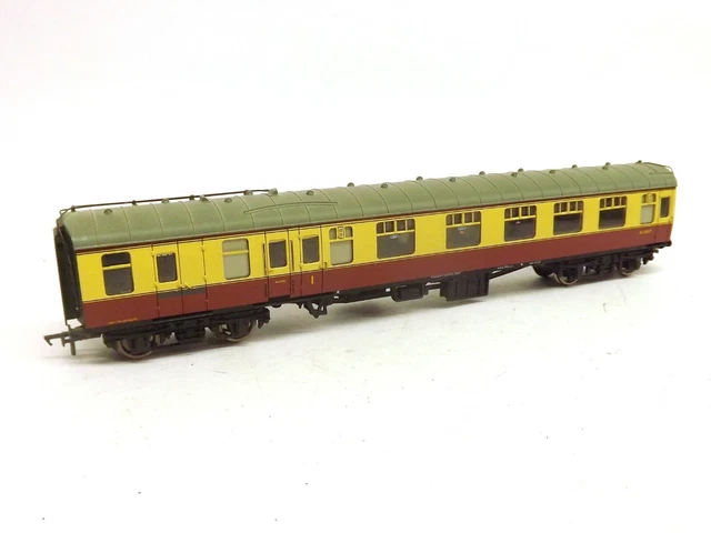 **GRADE B** BACHMANN BR Mk1 Brake Coach Maroon & Cream SC21017 (OO ...