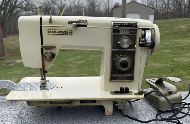 DRESSMAKER SEWING MACHINE Zig Zag Deluxe Model 311 B.b. $45.00 - PicClick