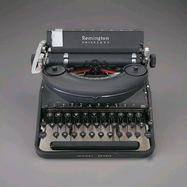 REMINGTON NOISELESS MODEL 7 Portable Typewriter Antique 1946 Working ...