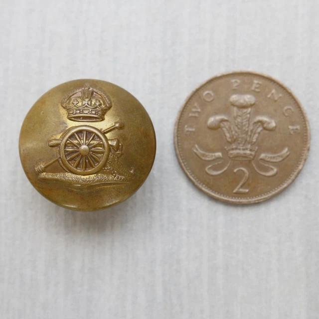 WW1 PERIOD BRITISH Army Royal Artillery brass button, mkr Armfield & Co ...