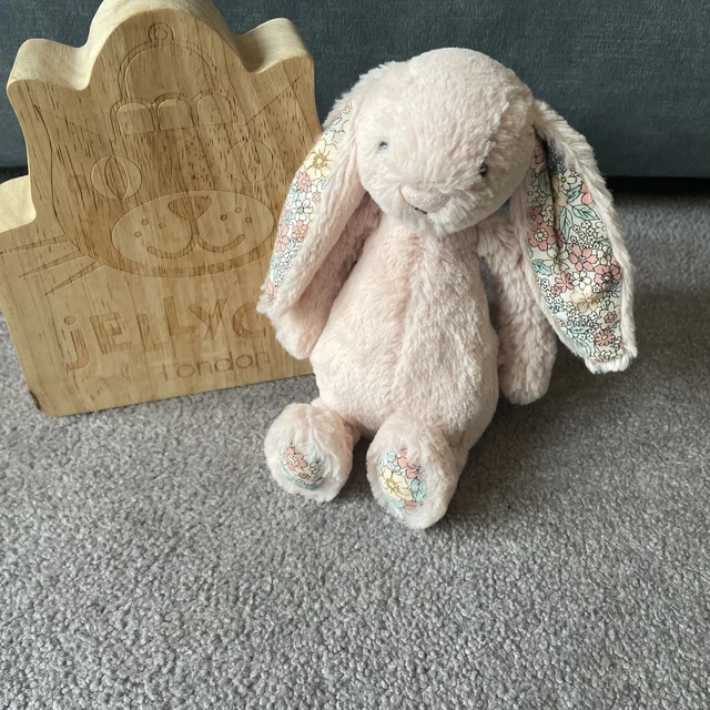 JELLYCAT SMALL BASHFUL Blossom Blush Bunny. £26.68 - PicClick UK