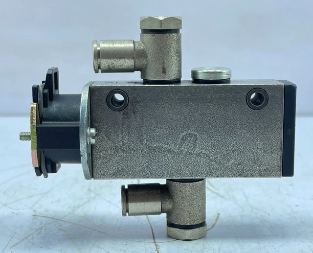 BOSCH REXROTH 0820403024 Válvula Mecánica Direccional 5/2 G1/8 Panel Neumático EUR 12,31 ...