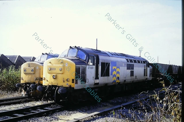 RAILWAY TRAIN SLIDE 35mm Diesel Locomotive No 37889 & 37263 at Barry ...