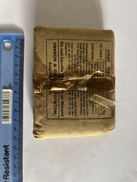 WW2 ORIGINAL BRITISH First Aid Field Dressing August 1944 Dated £12.91 ...