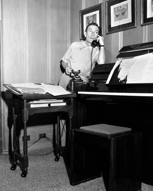 SINGER HOAGY CARMICHAEL In The Music Room Of His Home 2 TV Radio Old ...